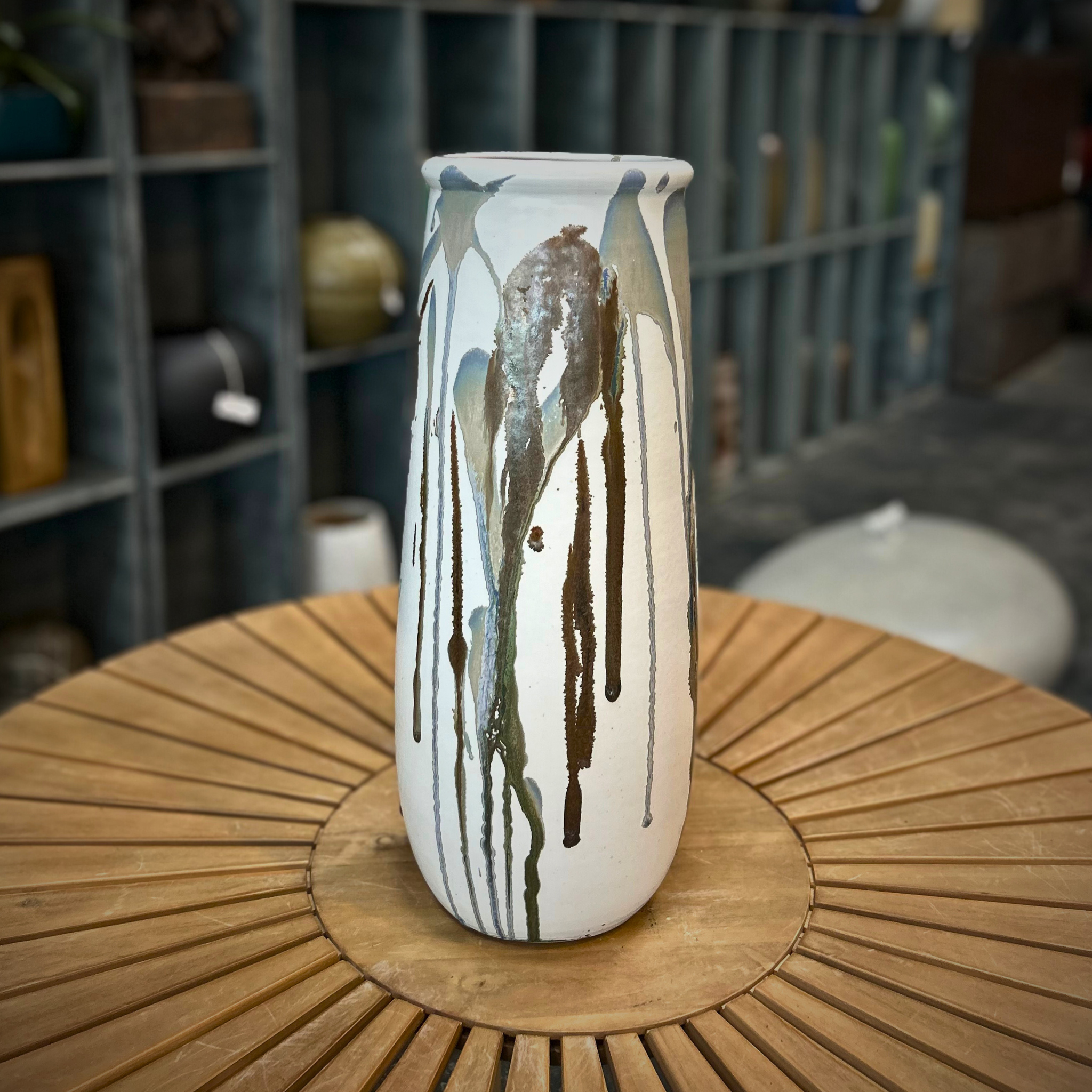 Dual Harmony – Two-Tone Ceramic Vase Type 2 – Richards Garden Private ...
